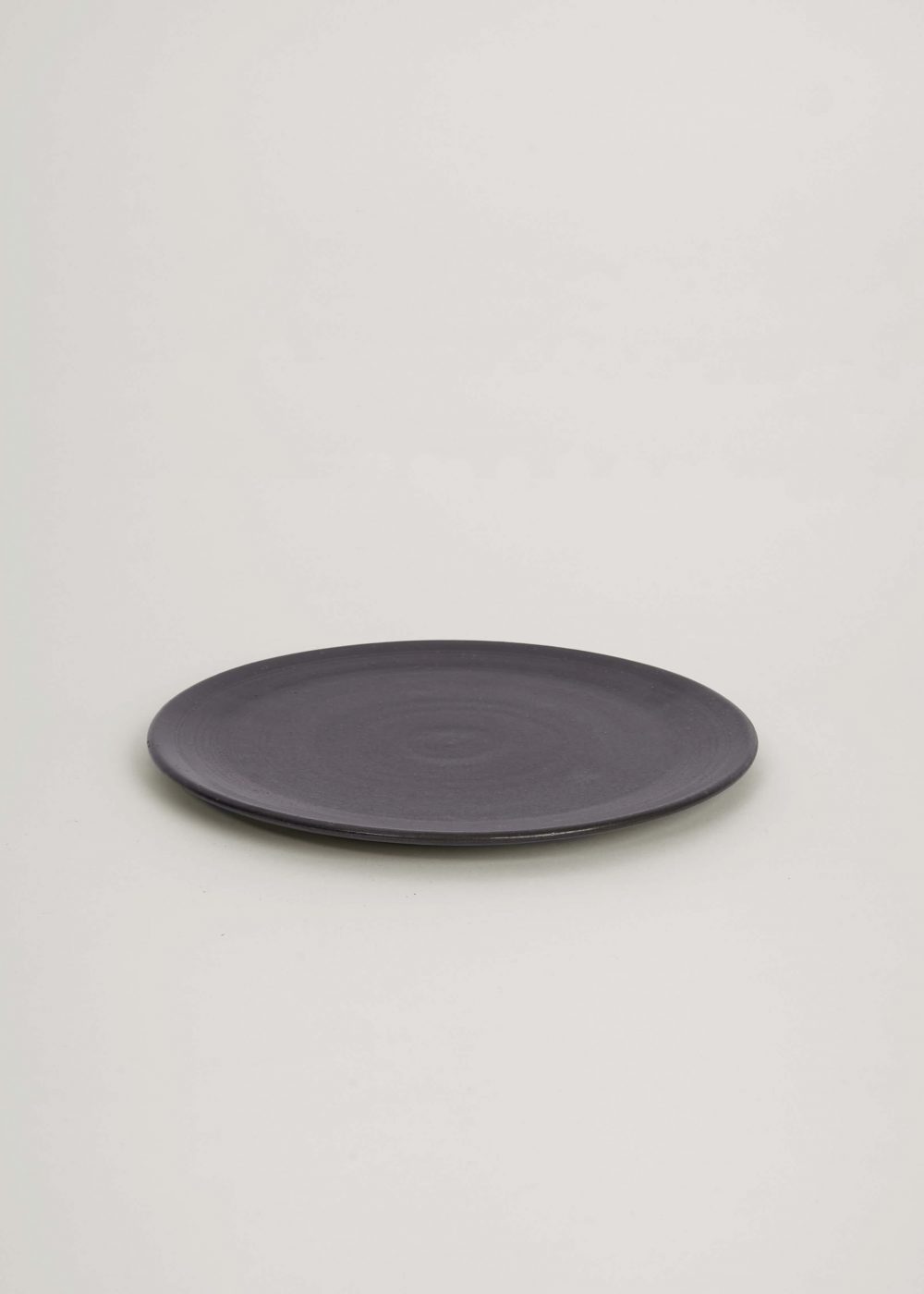 Medium black matt stoneware plate 22cm by REH (GERMANY)