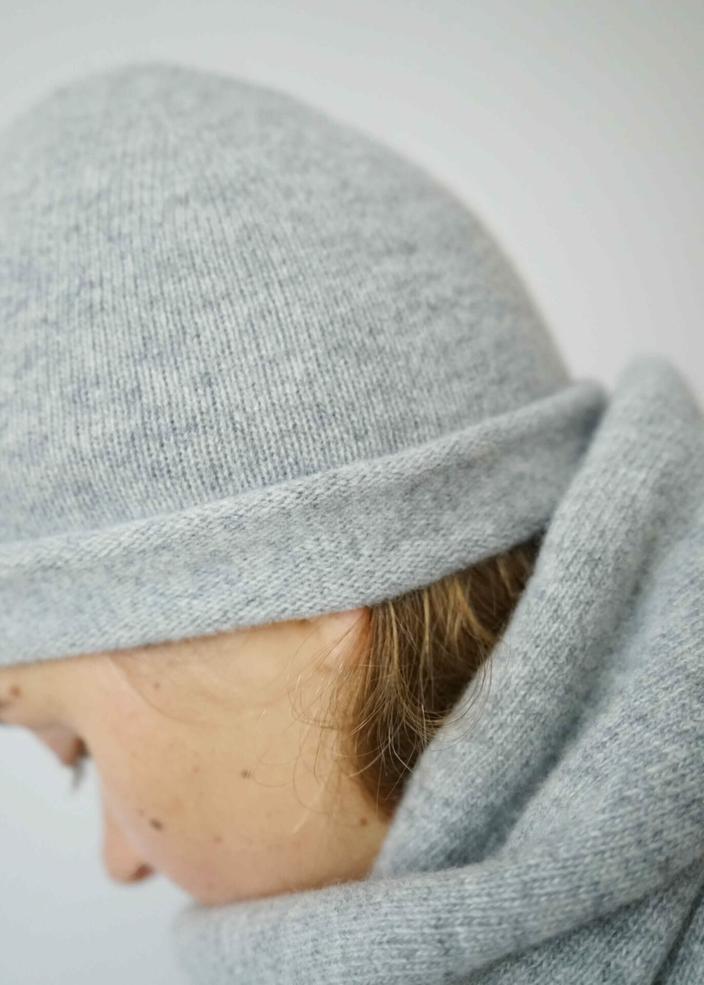 Felted Beanie in grey merino and cashmere made in Germany by R.EH
