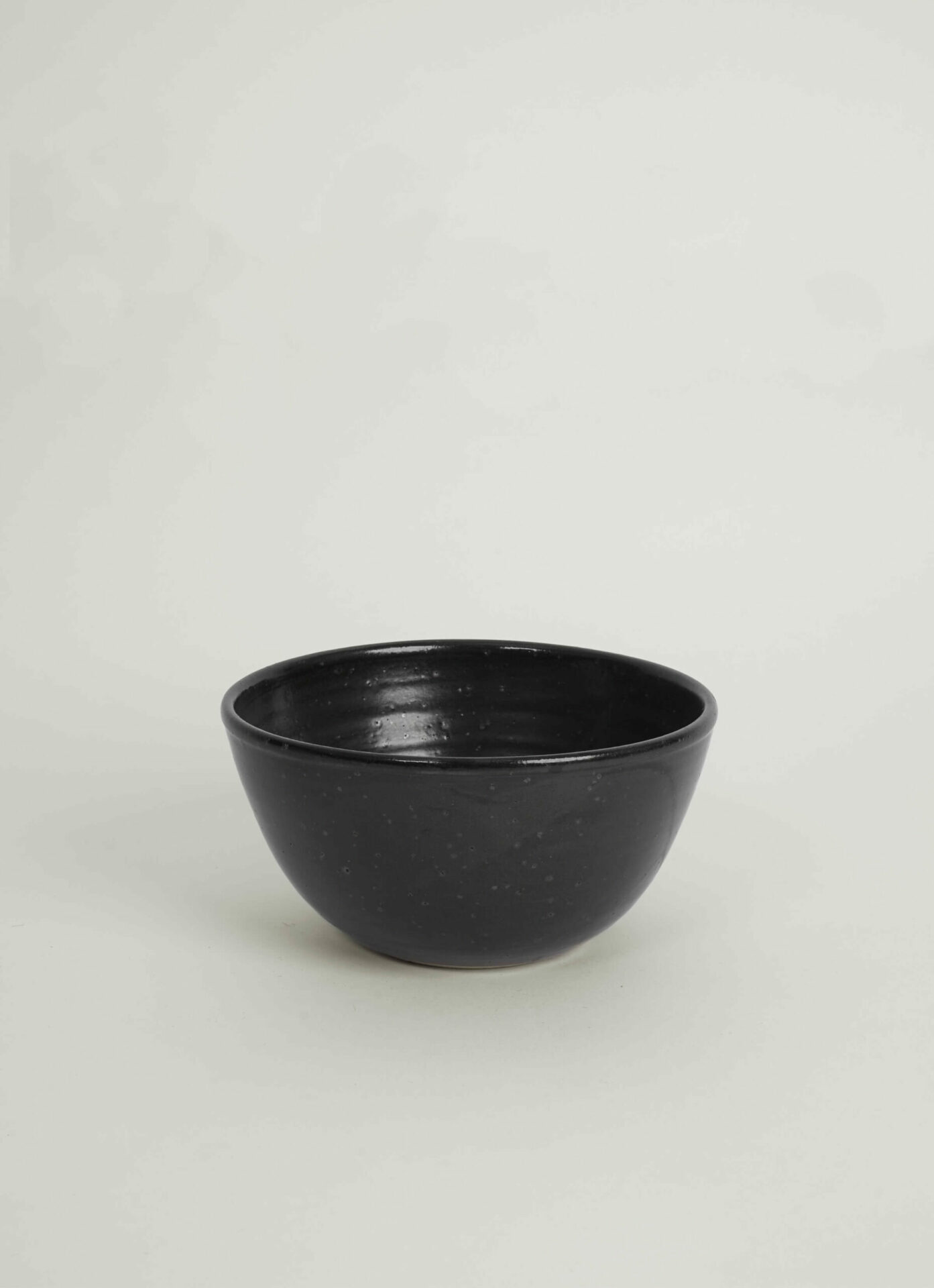 REH (GERMANY): Black Stoneware Bowl handmade in Germany