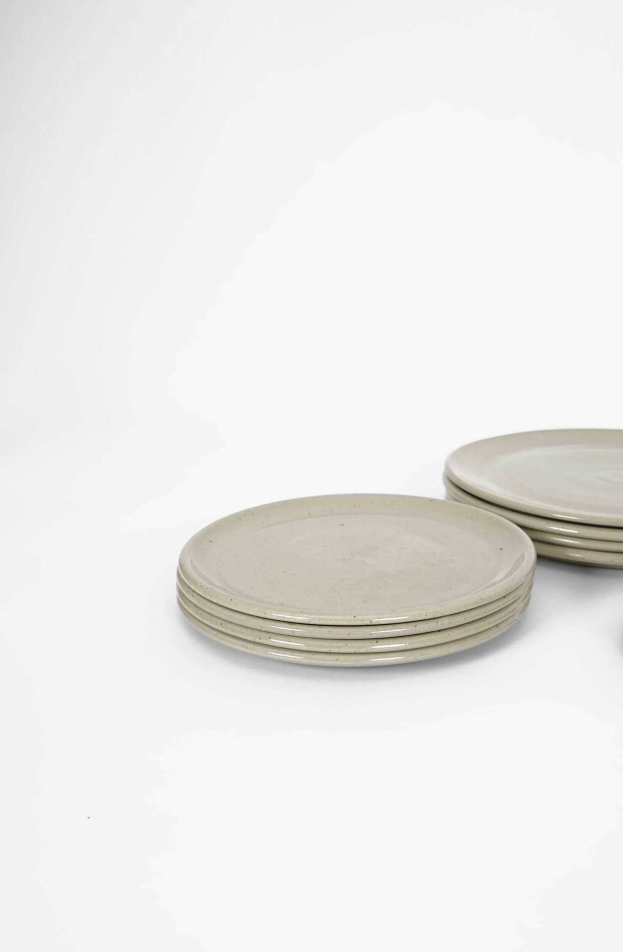 »Brutal« Grey Stoneware Plate 4-Set 22 cm by REH (GERMANY)